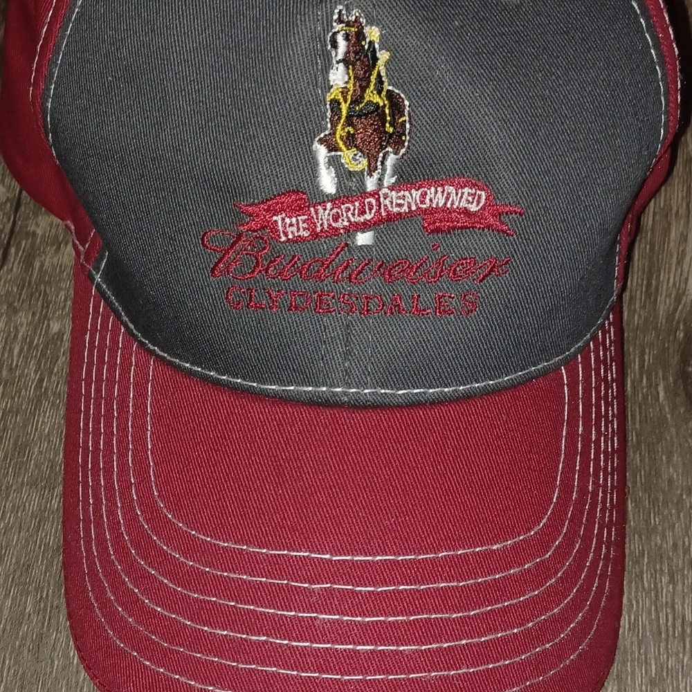 Budweiser The World Renowned Clydesdales Red And Gray… - Gem